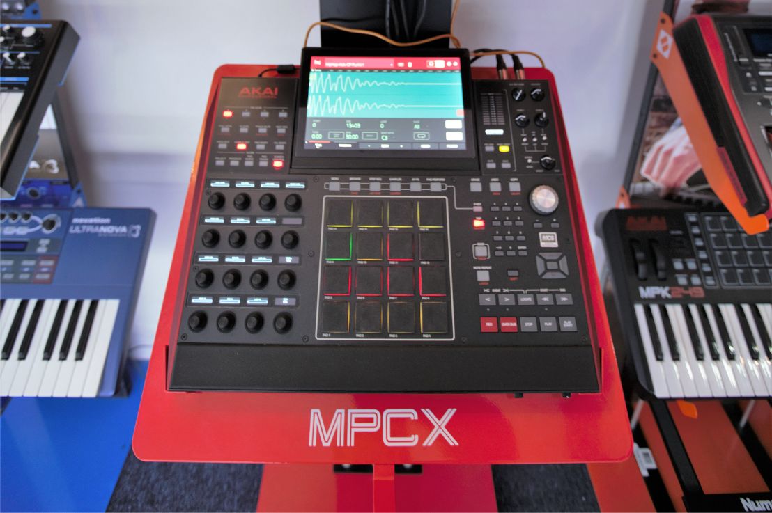 DJ & Studio Showroom - The Disc DJ Store